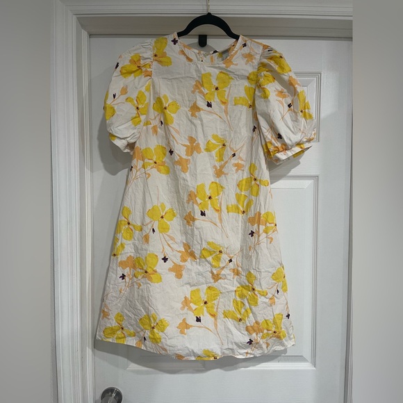 a new day | Dresses | New Target A New Day Yellow Floral Puff Sleeve ...